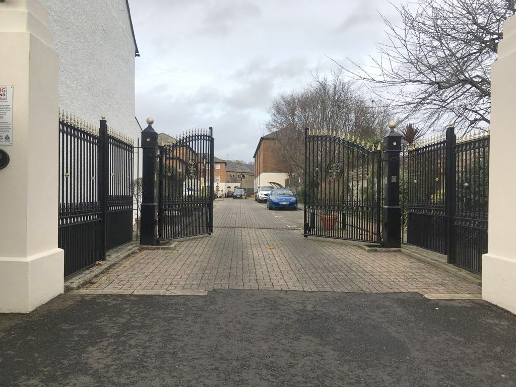 Community Access Gates & Remote Controls – Copenhagen Gardens, London W4